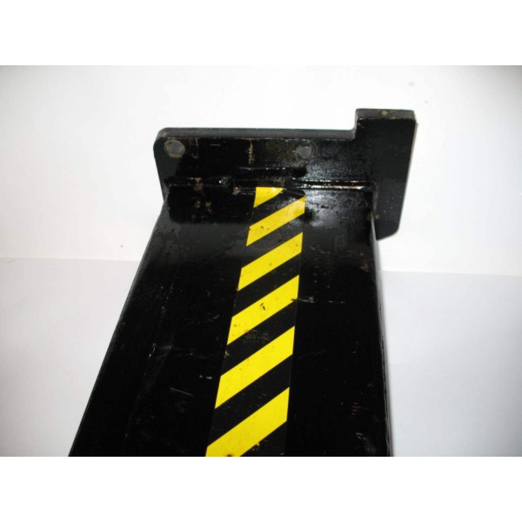 H449 0827 Hiab 085, Hiab 095, Hiab 077XS, Hiab 088XS Outrigger Leg Beam